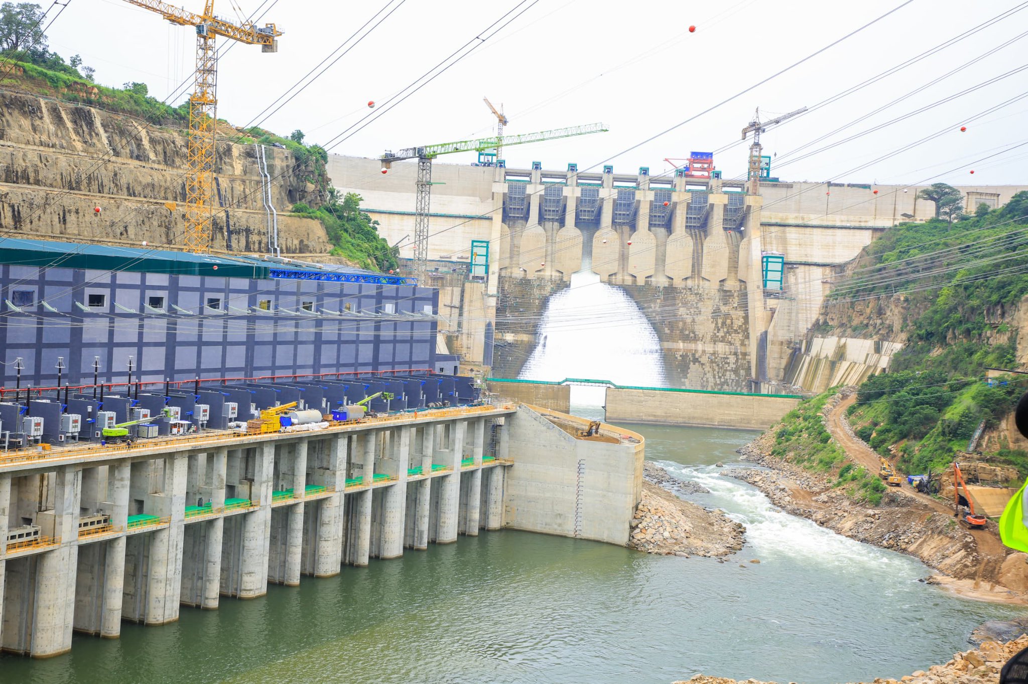 MGAO WA UMEME KUISHA MWEZI MARCH MAJARIBIO MTAMBO NO. 9 BWAWA LA ...